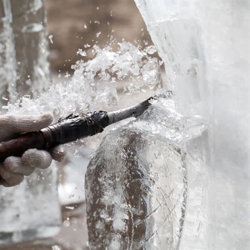 Ice Sculpting Workshops Surrey | Create An Ice Sculpture | Prices From £99.00
